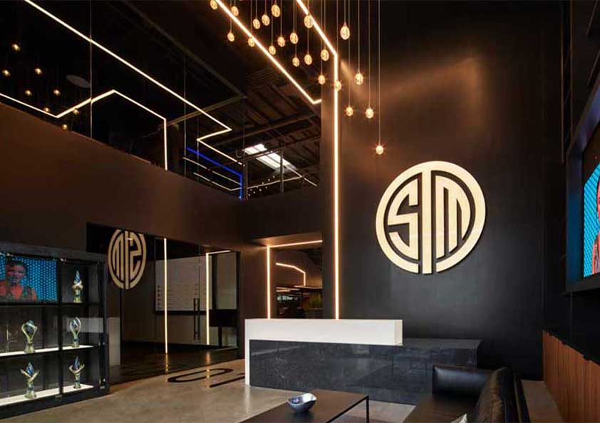 World-Class Esports Performance Center Opens in Los Angeles ...